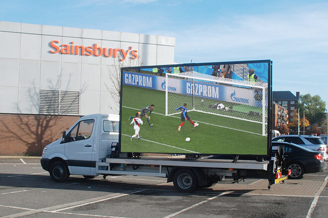 Complete! What Should You Consider When Choosing A Stadium LED Display?