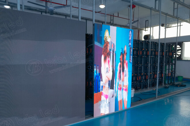 P3.91 Outdoor LED Screen in Italy - LED Screen Manufacturer in China ...