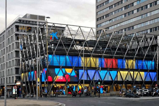 2 Minutes Understand The Development Space Of Transparent LED Flexible ...